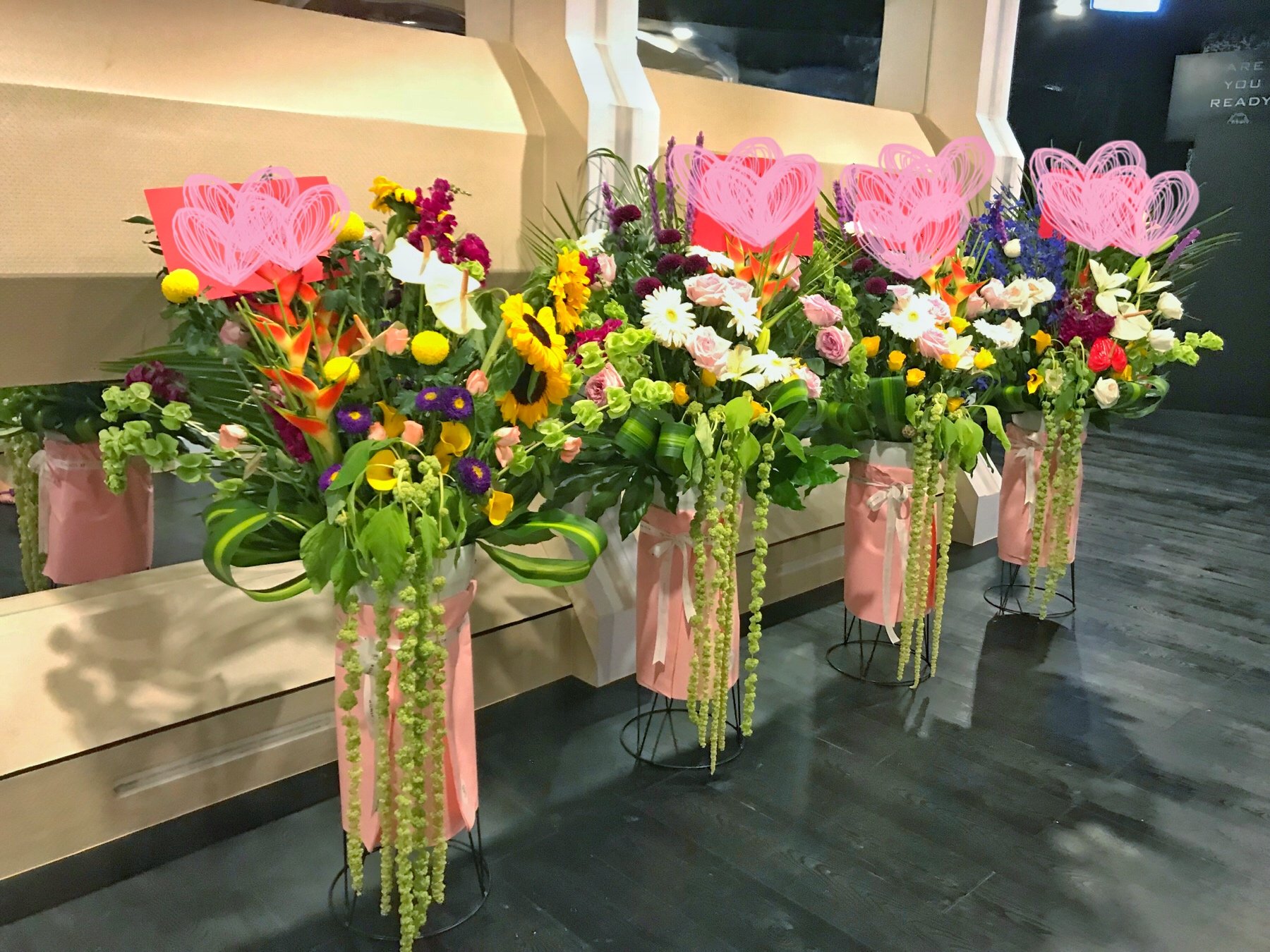 How To Choose Flower Stands For Grand Opening Ceremony - FNP Singapore