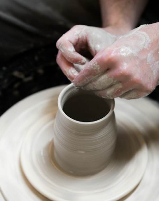 How to Pick the Right Vase for a Flower Bouquet? - FNP Singapore