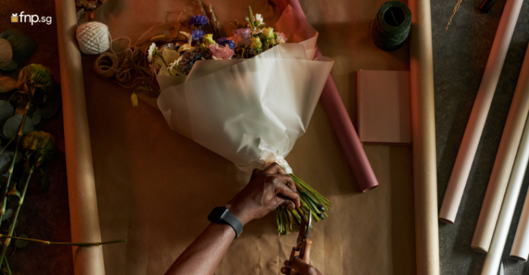 Florist Tips: How to Make a Beautiful Wrapped Bouquet at Home - Fnp.sg